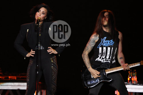 PHOTOS: What does Demi Lovato love about Filipino concertgoers? | PEP.ph