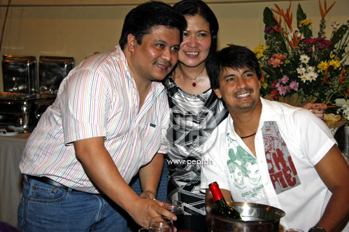 Redgie Magno-Acuna celebrates "46" | PEP.ph