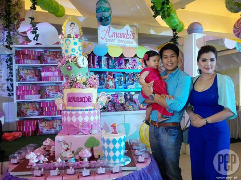 PEP EXCLUSIVE. Ara Mina all-out for Baby Mandy's first birthday | PEP.ph