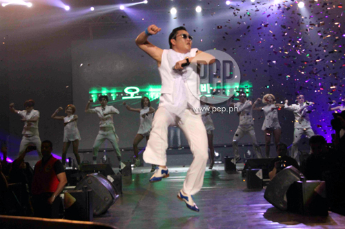 Psy performs "Gangnam Style" live in Manila! | PEP.ph