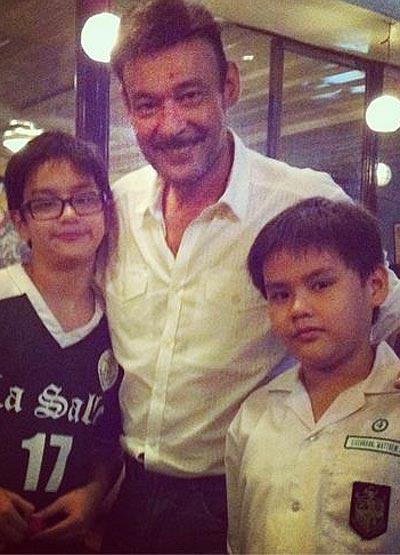 Mark Gil: loving father, grandfather, friend, and brother | PEP.ph