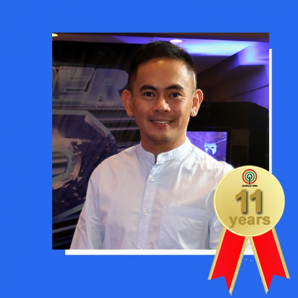 LOYALTY AWARDEES: Piolo Pascual, John Lloyd Cruz, and 11 Most Loyal ABS ...