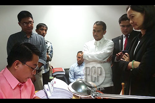 Derek Ramsay, Mary Christine Jolly face off anew | PEP.ph