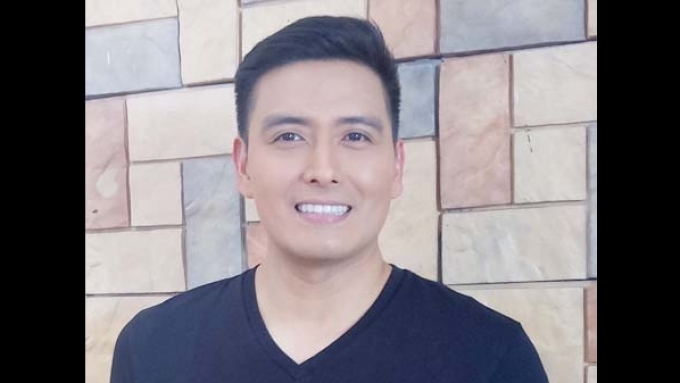 Alfred Vargas advises young co-stars to invest their showbiz earnings ... Alfred Vargas advises young co-stars to invest their showbiz earnings ...