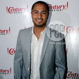 Derek Ramsay promises more action and steamy scenes with Gretchen ...